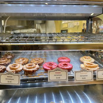 THE KOBUK - Updated July 2024 - 190 Photos & 111 Reviews - 504 W 5th ...