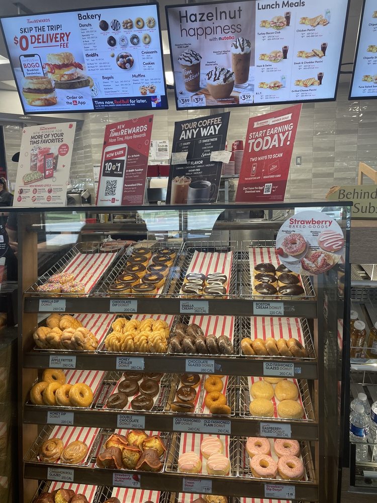 TIM HORTONS - Updated August 2025 - 15 Photos & 31 Reviews - 1551 ...