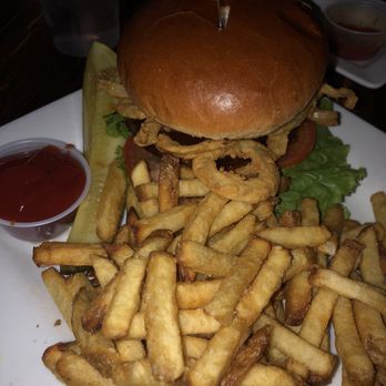 THE CROSSROADS BAR & GRILL - Updated November 2025 - 173 Photos & 343 ...