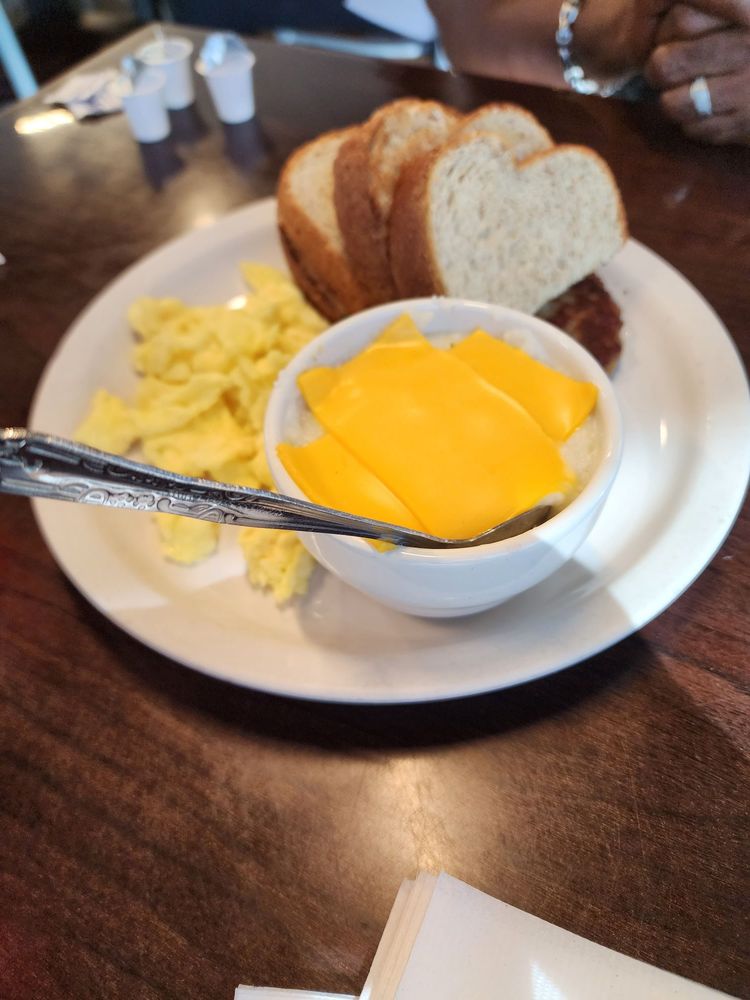 FAT SPOON CAFE - Updated July 2025 - 28 Photos & 37 Reviews - 71170 Hwy ...