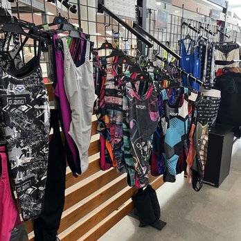 SLS CENTRE - Updated January 2026 - 11 Photos - 800 Griffin Road E ...