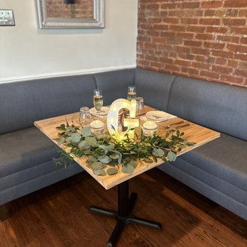 DEEP BLUE AT KITTY KNIGHT - Updated July 2024 - 138 Photos & 97 Reviews ...