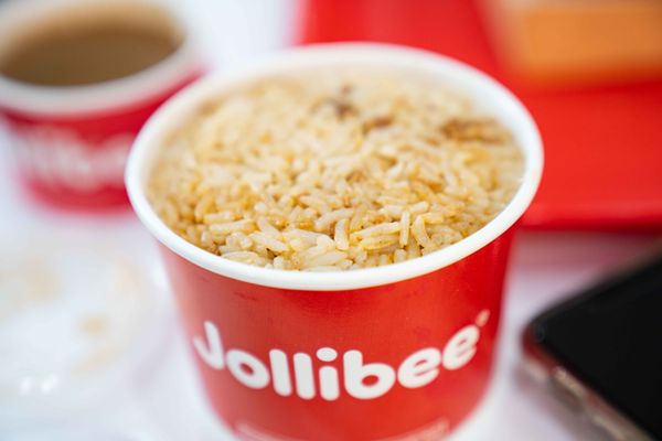 JOLLIBEE - 408 Photos & 261 Reviews - Filipino - 6021 Mack Rd ...