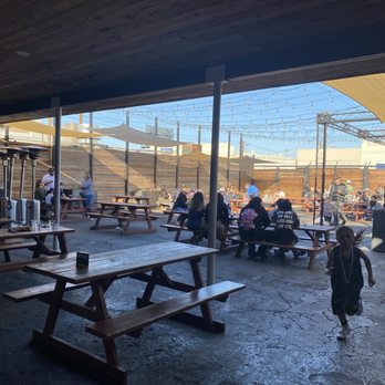 FIVE WINDOW BEER - Updated December 2025 - 252 Photos & 236 Reviews - 9 ...