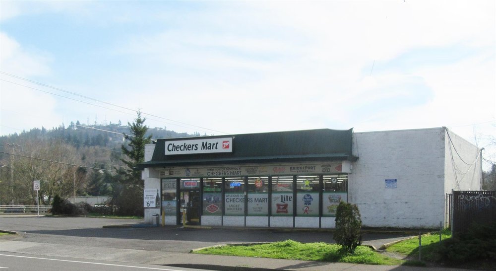 CHECKERS MART - Updated December 2025 - 11 Reviews - 9122 SE Flavel St ...