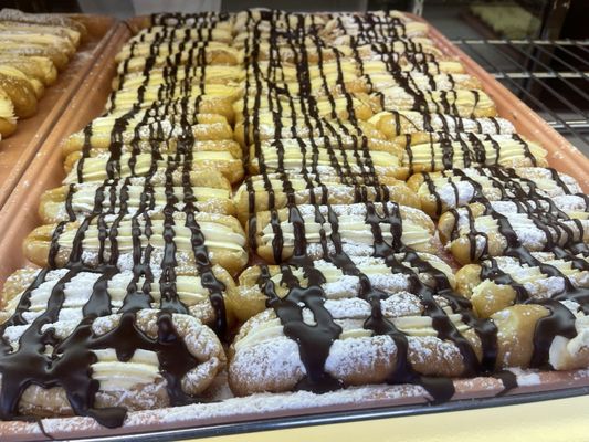 SPRING HILL PASTRY SHOP - Updated May 2025 - 38 Photos & 90 Reviews ...