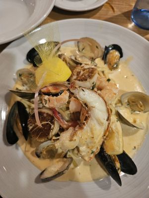 COOL SPRINGS FISH BAR & RESTAURANT - Updated November 2025 - 97 Photos ...