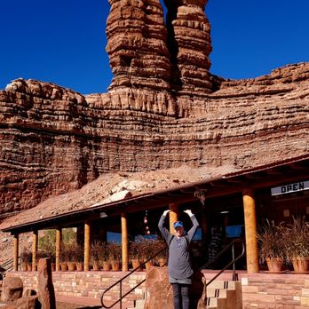 TWIN ROCKS CAFE - Updated August 2024 - 275 Photos & 245 Reviews - 913 ...