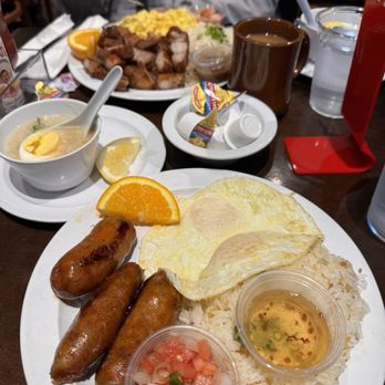 LUDI’S RESTAURANT & LOUNGE - Updated July 2024 - 692 Photos & 287 ...