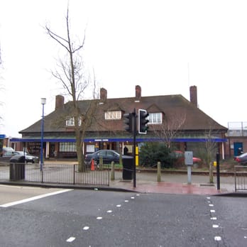 STANMORE LONDON UNDERGROUND STATION - Updated October 2025 - 11 Photos ...