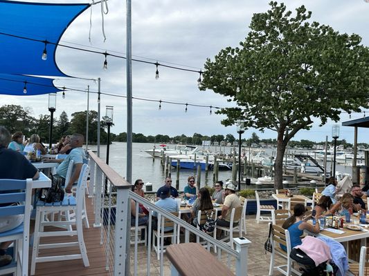 LOON A SEA - Updated January 2026 - 66 Photos & 40 Reviews - 207 Nanticoke Rd, Essex, Maryland ...