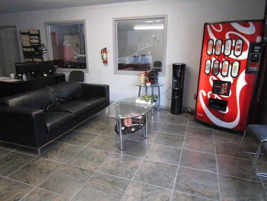 TOP SHOP BODY & PAINT - Updated January 2026 - 17 Photos - 5347 N Mesa ...