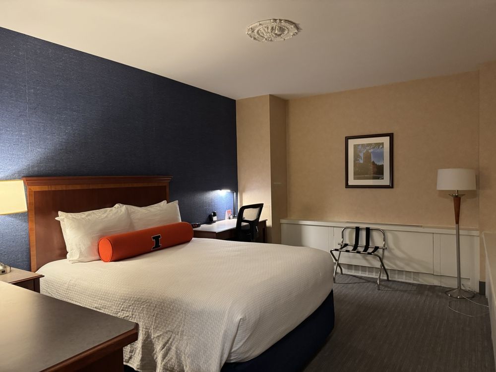 ILLINI UNION HOTEL - Updated December 2025 - 16 Photos & 18 Reviews ...