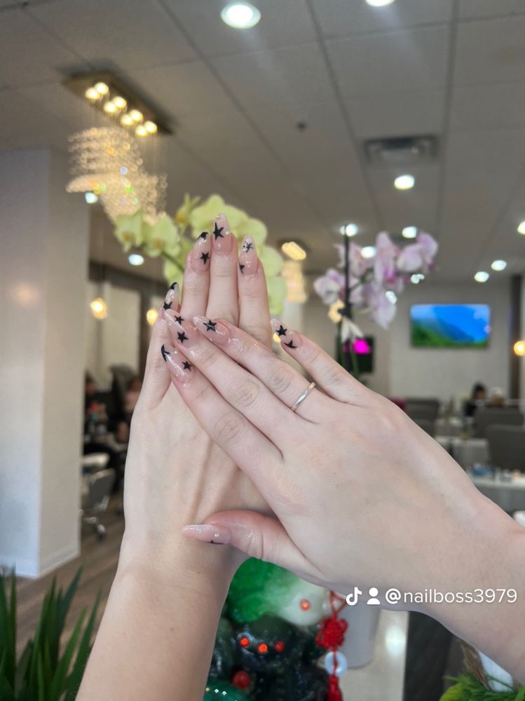 NAIL BOSS - Updated October 2025 - 49 Photos & 15 Reviews - 3844 Grand ...