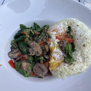 BETTS - Updated October 2024 - 215 Photos & 175 Reviews - 2000 E 9th St ...