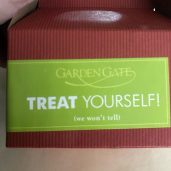 GARDEN GATE CANDY - Updated January 2026 - 32 Photos & 35 Reviews - 928 ...