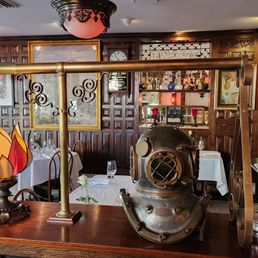 SALOON RESTAURANT - Updated January 2026 - 428 Photos & 309 Reviews ...