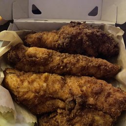 CHUCKS HOT CHICKEN - 18 Photos & 23 Reviews - 9816 Manchester Rd, St ...