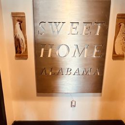 BUBBLY HEN - Updated August 2025 - 131 Photos & 68 Reviews - 7915 ...