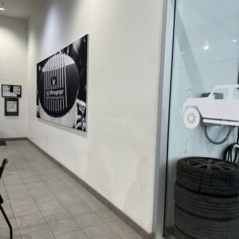 LITHIA CHRYSLER JEEP OF RENO - Updated September 2025 - 104 Photos ...