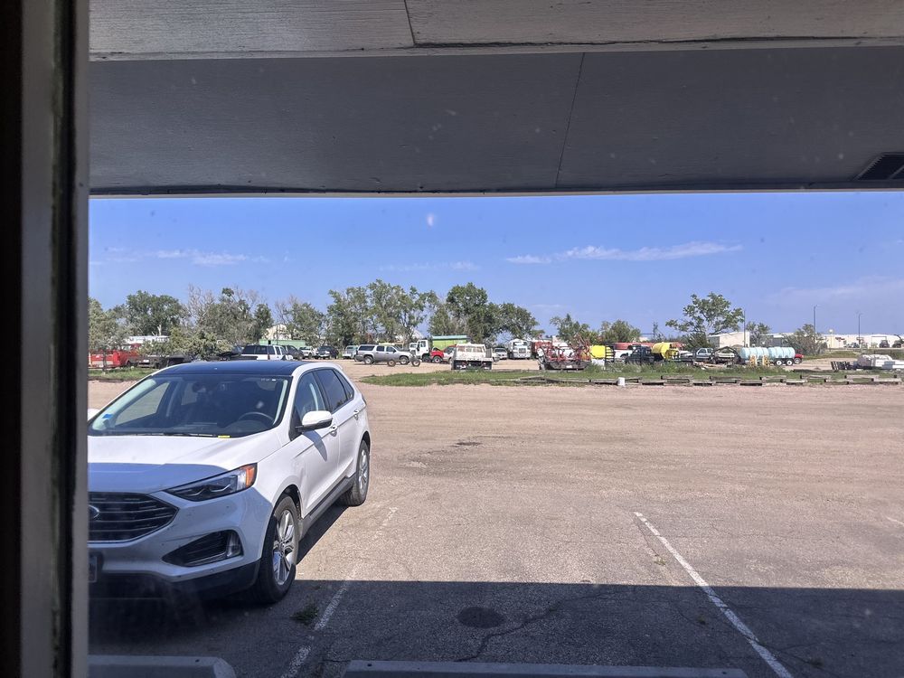 THE DEW DROP INN MOTEL - Updated October 2025 - 13 Photos - 201 W 14th ...