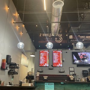 PRIME TAP HOUSE - TANASBOURNE - 233 Photos & 134 Reviews - 1896 NE ...