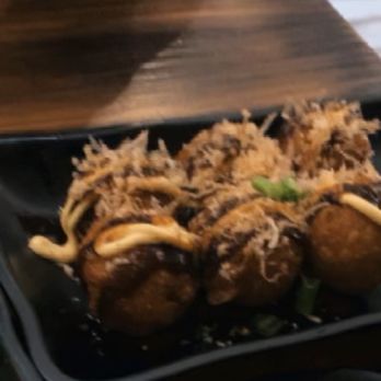 SUMO - Updated August 2025 - 122 Photos & 98 Reviews - 111 E Yakima Ave ...