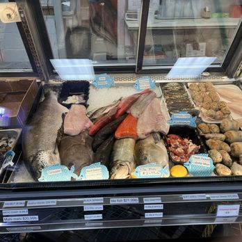 UBERTI’S FISH MARKET - Updated March 2025 - 62 Photos & 117 Reviews ...
