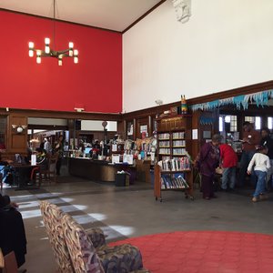 ANDREW BAYNE MEMORIAL LIBRARY - 25 Photos - Libraries - 34 N Balph Ave ...