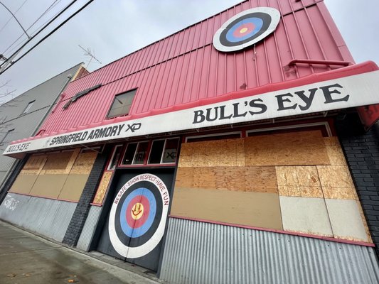 BULL’S EYE INDOOR RANGE - 42 Photos & 80 Reviews - Gun/Rifle Ranges ...