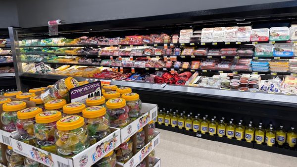 JONS MARKETPLACE - Updated October 2025 - 94 Photos & 103 Reviews ...