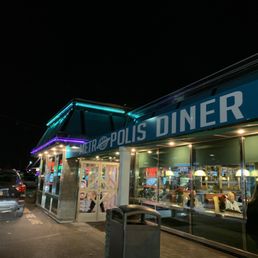 METROPOLIS DINER - Updated July 2025 - 131 Photos & 144 Reviews - 1711 ...