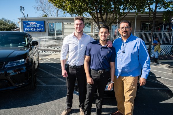 MAX AUTO SALES - Updated October 2025 - 36 Photos - 6731 IH-35 S, San ...