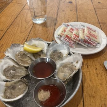 ANGELO’S TAVERNA - Updated April 2025 - 1537 Photos & 1861 Reviews ...