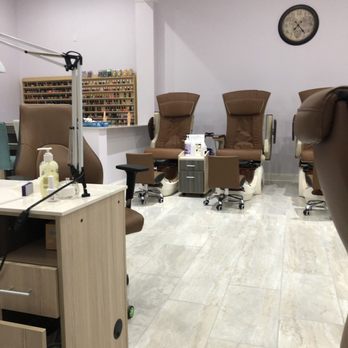 WINDSOR NAILS & SPA - Updated December 2025 - 69 Photos & 18 Reviews ...