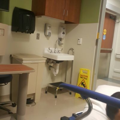 NORWALK HOSPITAL - Updated January 2025 - 26 Photos & 80 Reviews - 34 ...