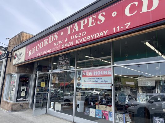 VINYL SOLUTION RECORDS - Updated December 2025 - 80 Photos & 159 ...