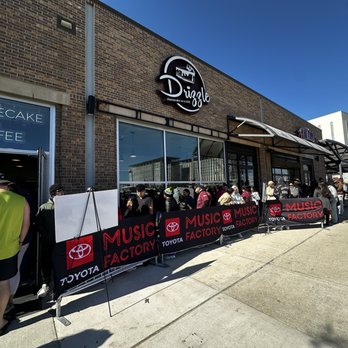 DRIZZLE CHEESECAKES - Updated May 2025 - 81 Photos & 34 Reviews - 310 W Las Colinas Blvd, Irving ...