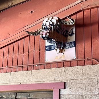 ROADRUNNER RESTAURANT & SALOON - Updated November 2024 - 219 Photos ...