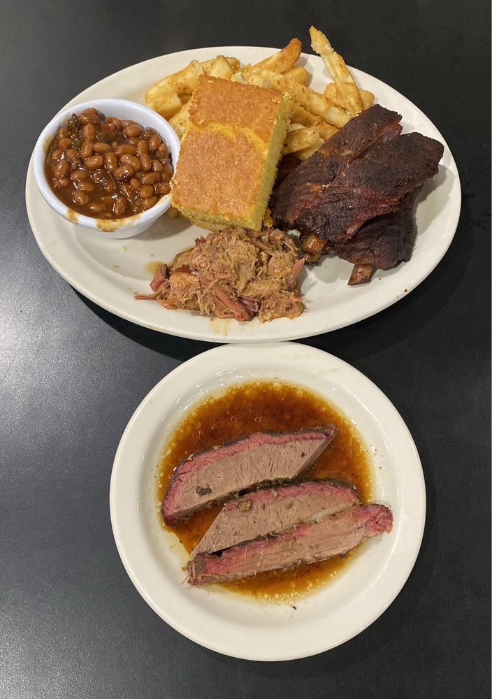 POOR HOUSE BAR-B-Q - Updated October 2025 - 12 Photos & 25 Reviews ...