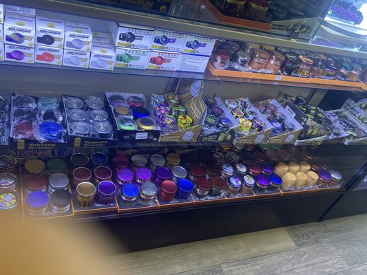 RELAX TOBACCO & VAPE - Updated June 2024 - 12 Photos - 431 Western Blvd ...