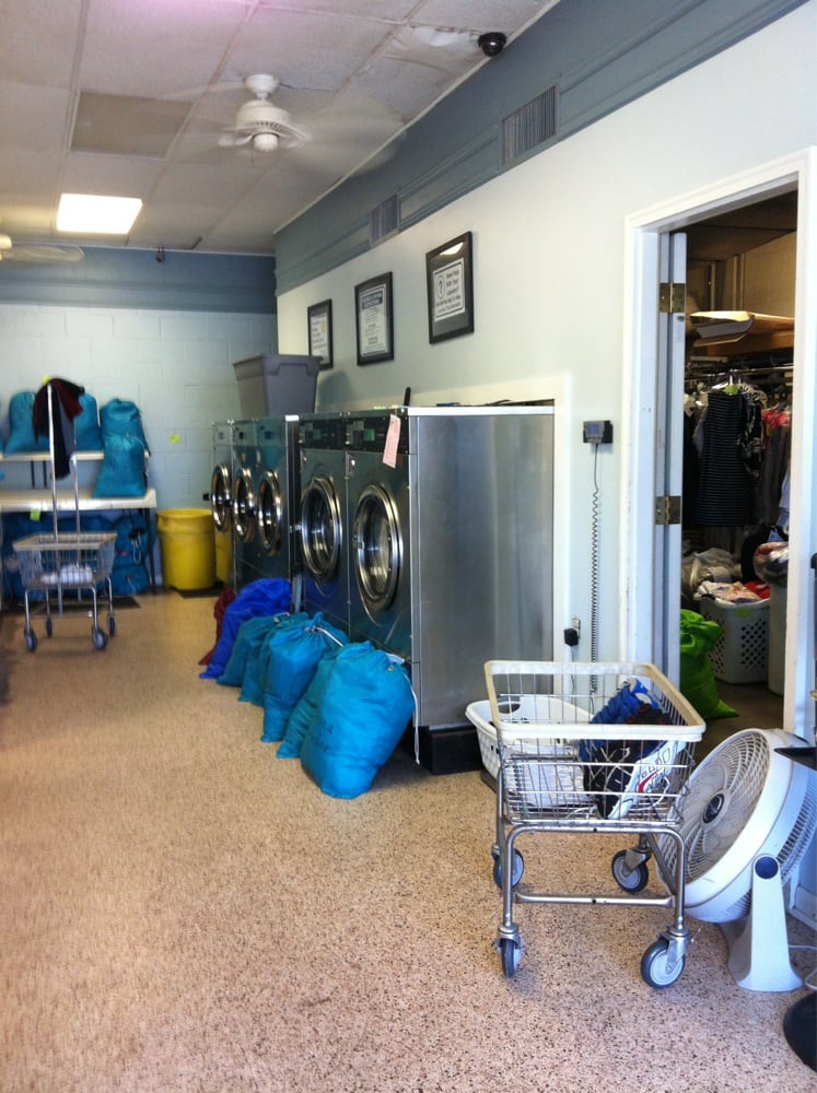 CLEANERAMA DRY CLEANERS & COIN LAUNDRY - Updated June 2026 - 23 Reviews ...