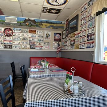 JIMMY’S DOWN THE STREET - Updated July 2024 - 421 Photos & 556 Reviews ...