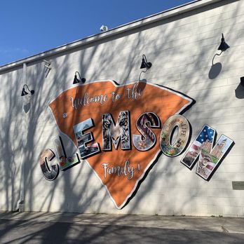 WALK-ON’S SPORTS BISTREAUX - CLEMSON RESTAURANT - Updated October 2025 ...