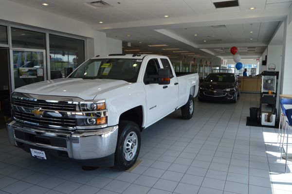 SERRA CHEVROLET BUICK GMC - Updated July 2024 - 121 Photos & 91 Reviews ...