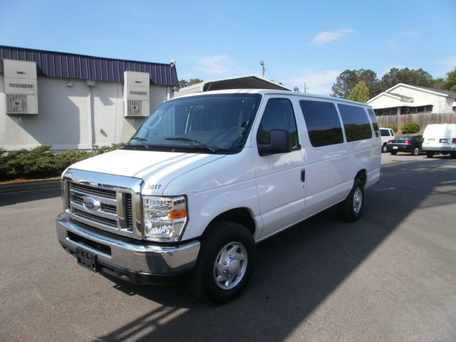 BUSMAX RENT A BUS - Updated January 2025 - 12 Photos - 2490 Weaver Way ...