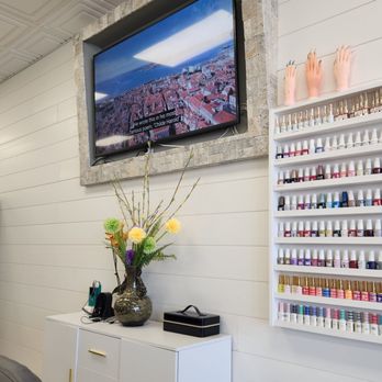 GLOSSY NAILS SPA - Updated October 2025 - 826 Photos & 34 Reviews ...