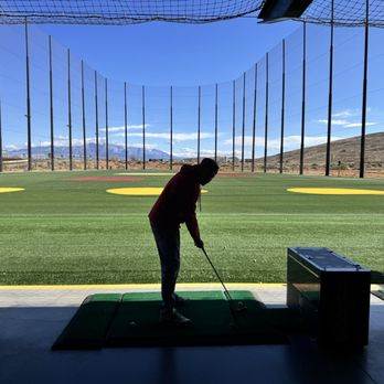 CRUSH GOLF GRILL - Updated November 2025 - 79 Photos & 74 Reviews ...