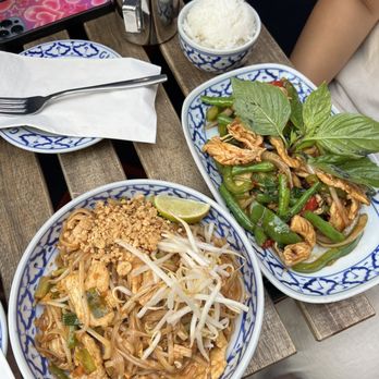 GLUR THAI - Updated July 2024 - 660 Photos & 328 Reviews - 144 W 19th ...
