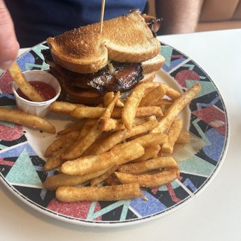 CHUG’S DINER - Updated September 2024 - 1272 Photos & 475 Reviews ...